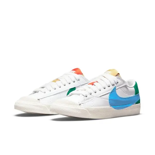 Nike Blazer Low '77 Jumbo "mismatch" Sneakers - White/blue