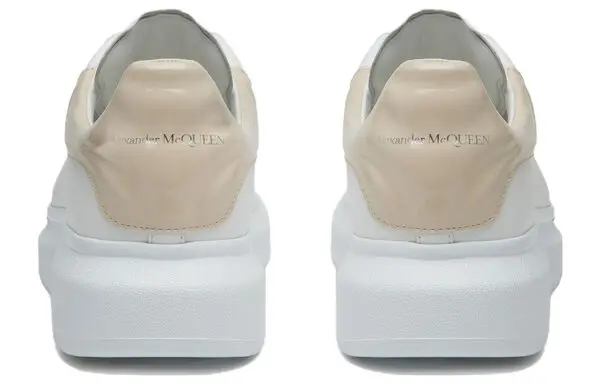 Alexander McQueen Oversized Sneakers - White/beige