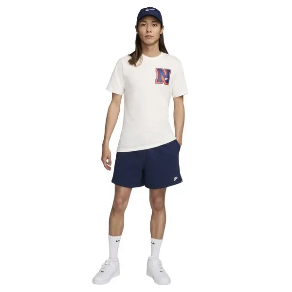 Nike Graphic T-shirt Asia Sizing - Sail