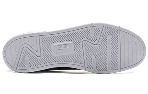 PUMA Caracal Sneakers