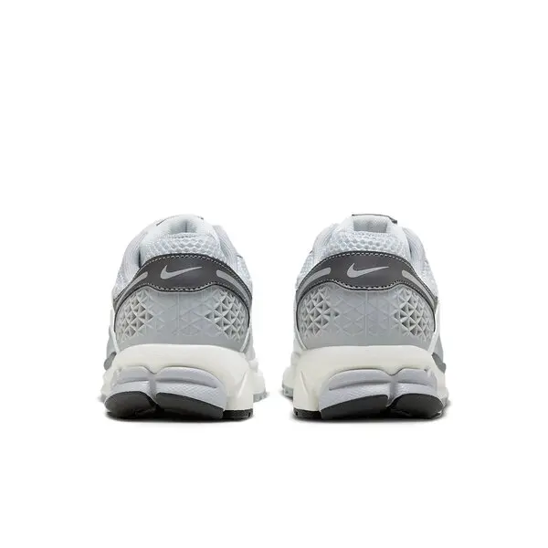 Nike Zoom Vomero "wolf Grey Cool Grey - Cream/grey