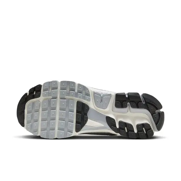 Nike Zoom Vomero "wolf Grey Cool Grey - Cream/grey