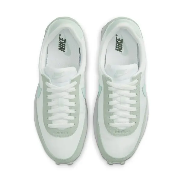 Nike Daybreak Low Top Sneakers - White/green