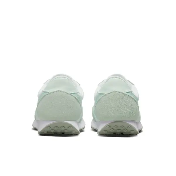 Nike Daybreak Low Top Sneakers - White/green