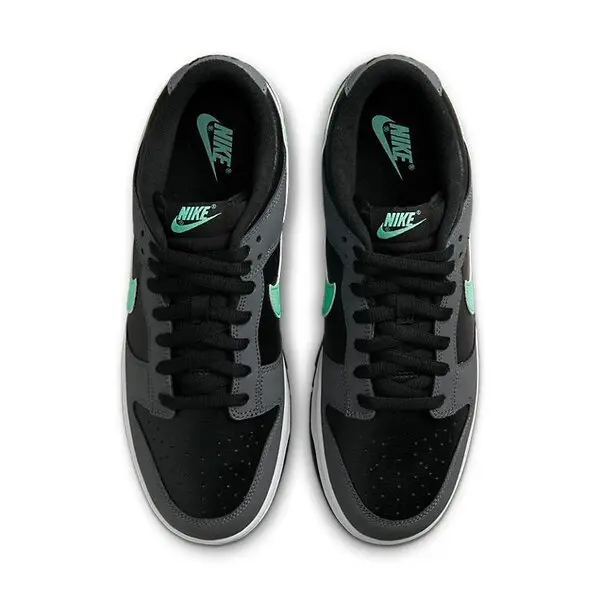 Nike Dunk Low - Black