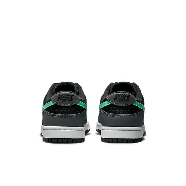 Nike Dunk Low - Black