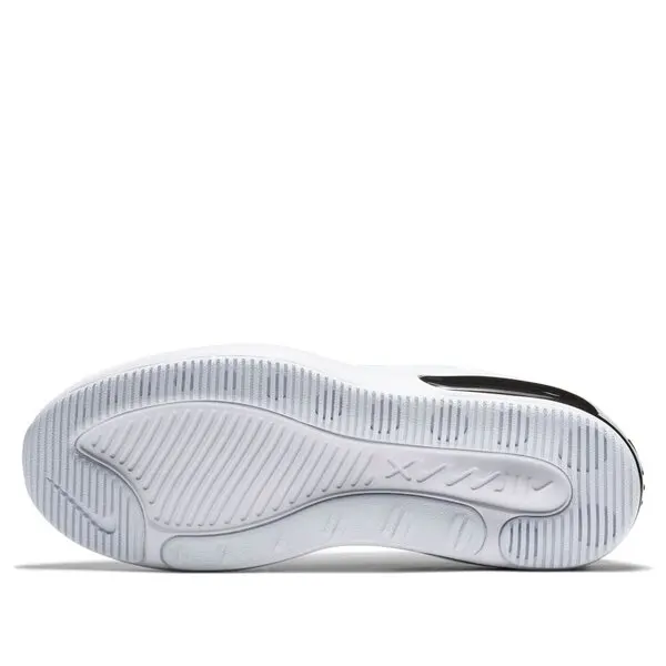 Nike Max Dia Sneakers