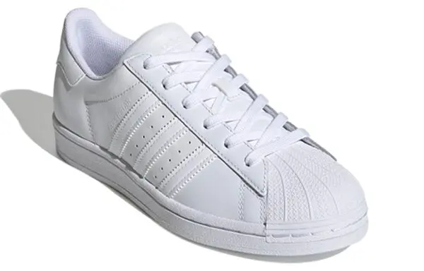 Adidas Superstar "triple " Sneakers