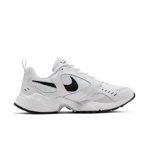 Nike Heights Sneakers - White