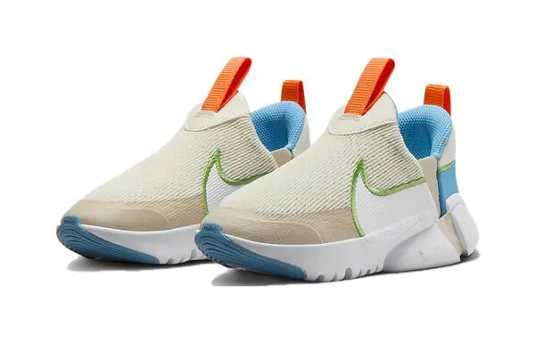 Nike Flex Plus Sneakers