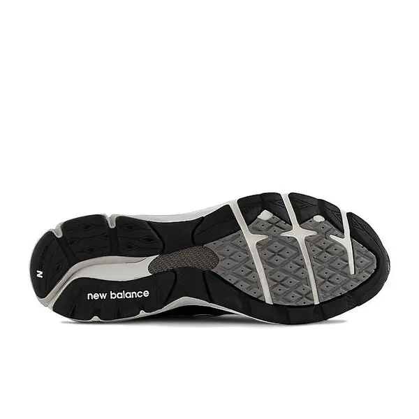 NEW BALANCE 990v3 Made In Usa Sneakers - Black/tam