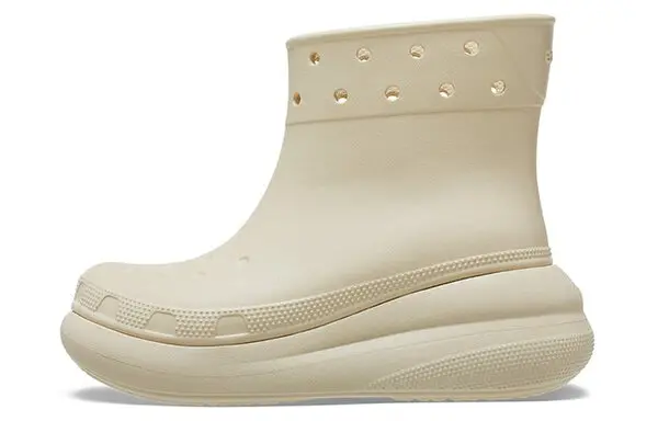 CROCS Classic Crush Boot
