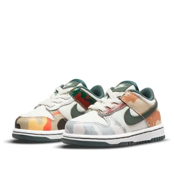 Nike Dunk Low Se Sail Multi-camo Sneakers