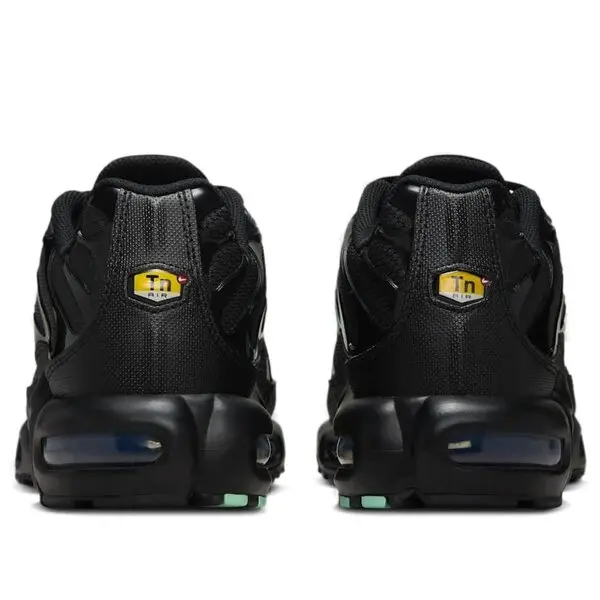 Nike Max Plus Sneakers - Black/mint Green