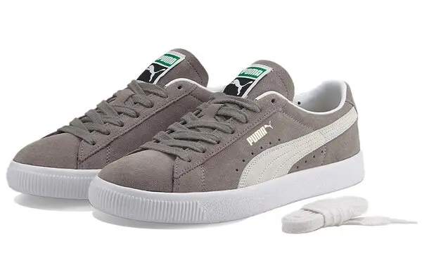 PUMA Suede Vintage Low Top Sneakers