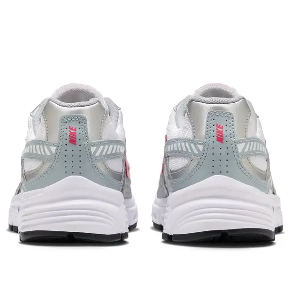 Nike Initiator Low Top Sneakers - Silver/pink