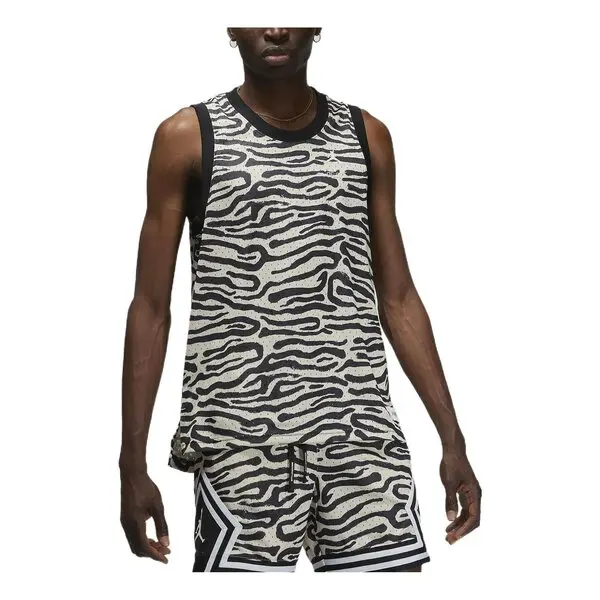 JORDAN Irregular Texture Alphabet Printing Mesh Vest - Multi-color