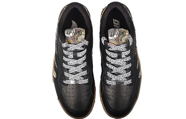 LI-NING 937 Deluxe Low Top Sneakers