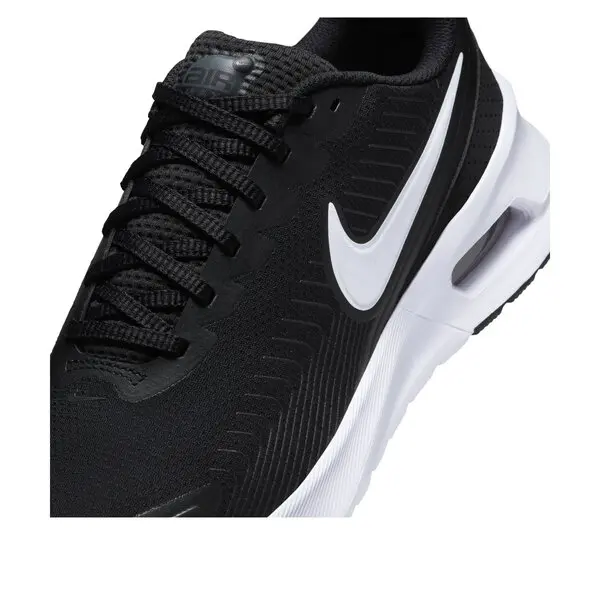 Nike Max Nuaxis Sneakers - Black/black/white