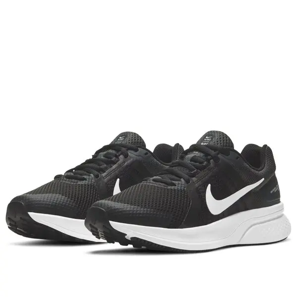 Nike Run Swift 2 Sneakers