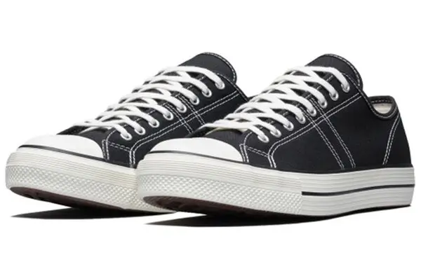 CONVERSE Lucky Star Low Top Sneakers