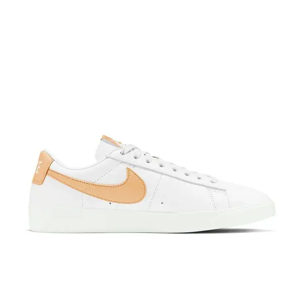 Nike Blazer Low Le Sneakers - White/pink