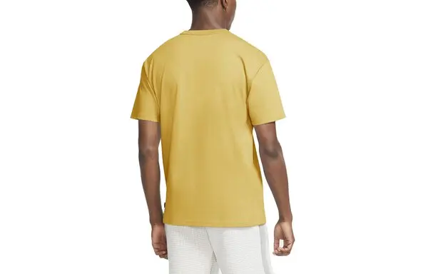 Nike Premium Essential T-shirt - Yellow