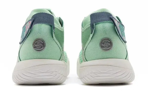 LI-NING Badfive 2 Low Sneakers