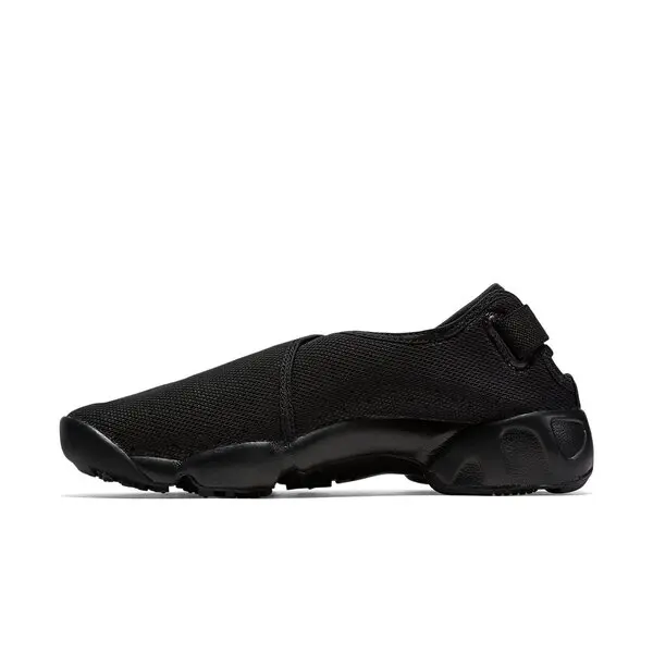 Nike Rift Wrap Sneaker
