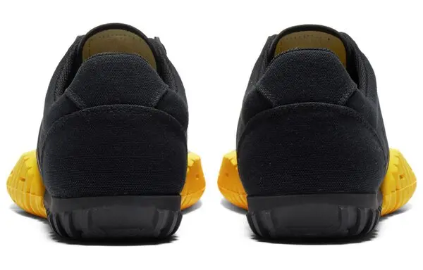 Onitsuka Tiger Duck Tiger Sneakers - Black/yellow