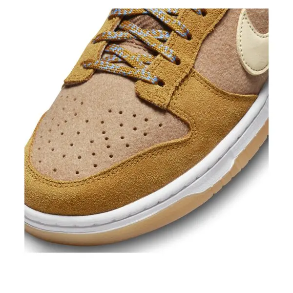 Nike Dunk Low Sneakers - Brown