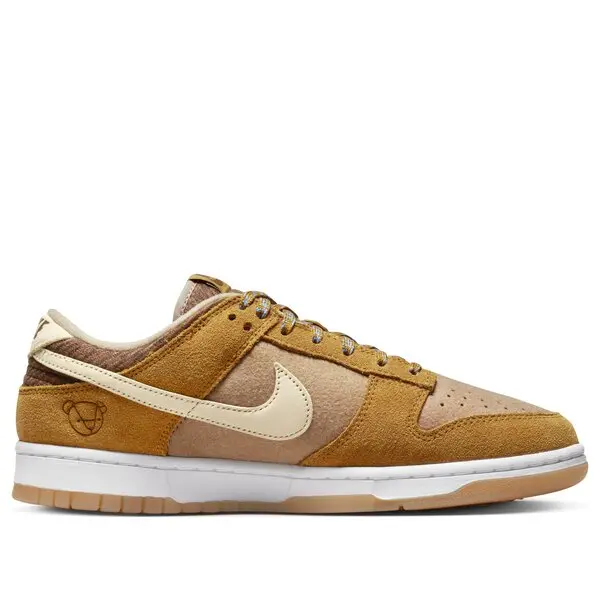 Nike Dunk Low Sneakers - Brown