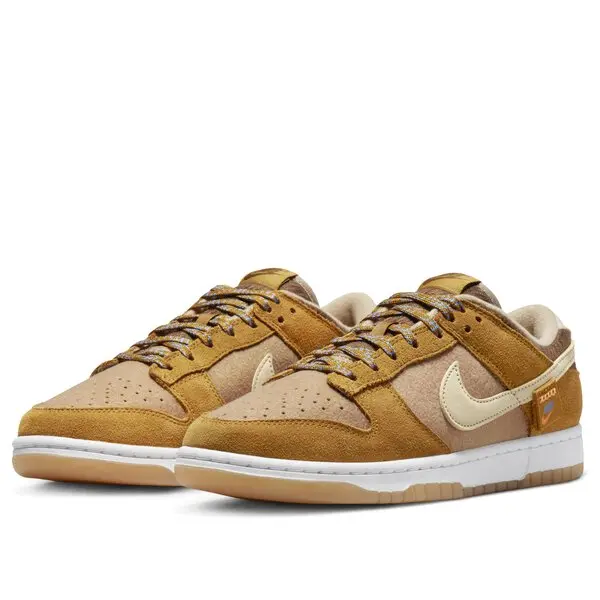 Nike Dunk Low Sneakers - Brown