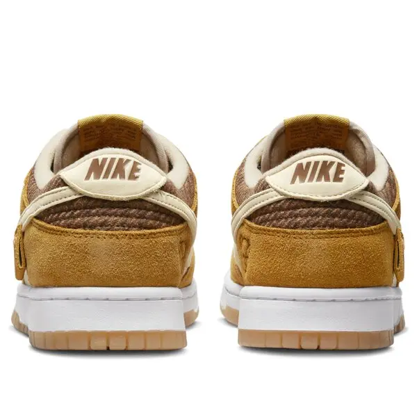 Nike Dunk Low Sneakers - Brown