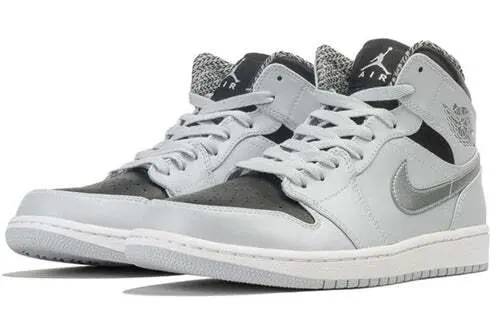 JORDAN 1 Retro Mid Sneakers - Grey