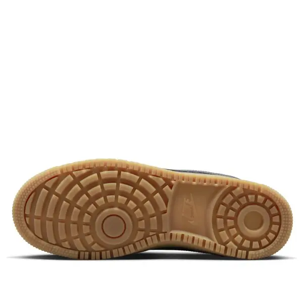 Nike Court Borough Mid Winter Sneaker