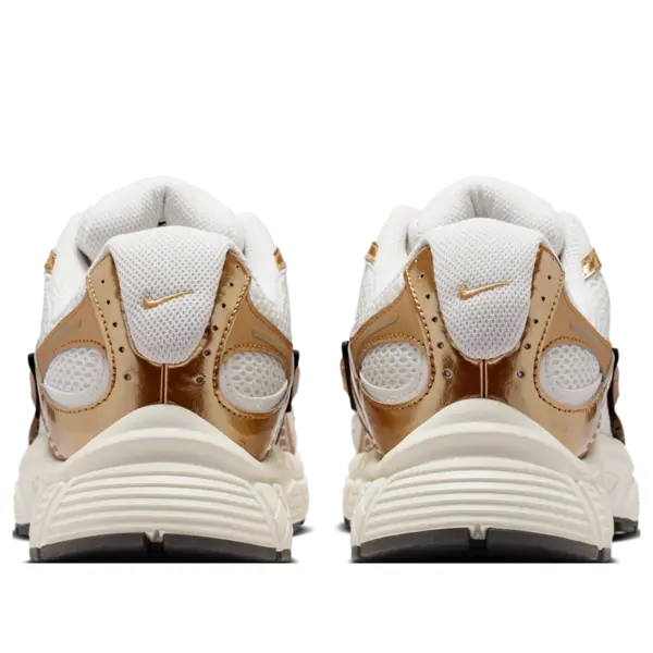 Nike V5 Rnr 'phantom Metallic Gold' Sneakers - Phantom/phantom/black