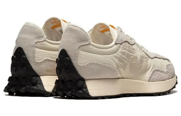 NEW BALANCE 327 'team Away Grey' Low Top Sneakers - Cream/grey