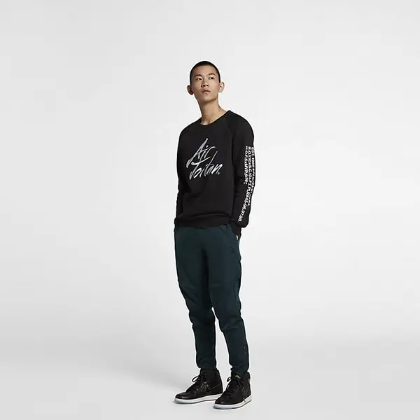 JORDAN Tech Woven