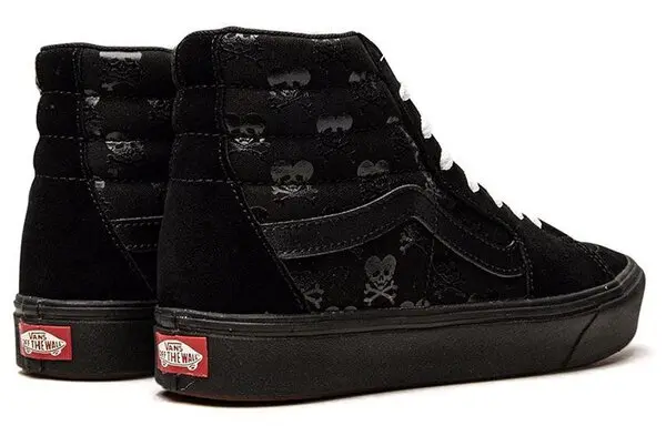VANS Comfycush Sk8-hi "coldhearted" High Top Sneakers