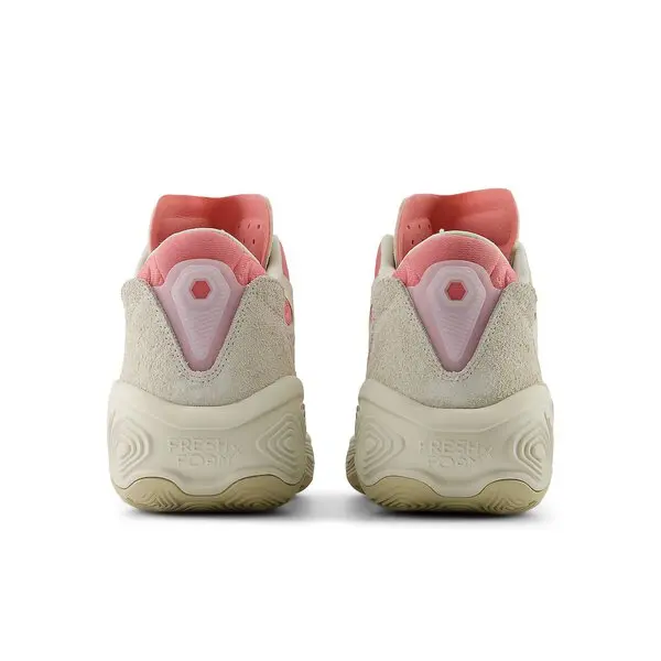 NEW BALANCE Fresh Foam Bb V2 Sneakers - Beige/white/pink