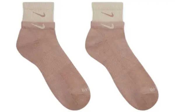 Nike Everyday Plus Cushioned Logo Crew Socks