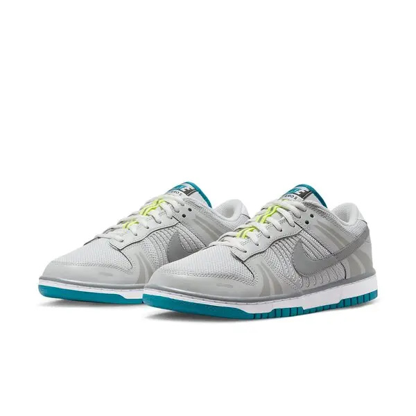 Nike Dunk Low Timeless Sneakers