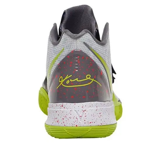 Nike Kyrie 5 'mamba Mentality' Sneakers - Gray/green