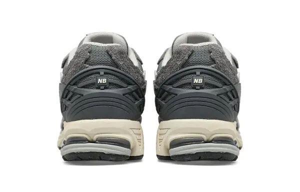 NEW BALANCE 1906d Protection Pack Sneakers - Gray