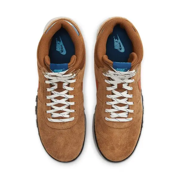Nike Hoodland Mid-calf Boots - Brown/orange