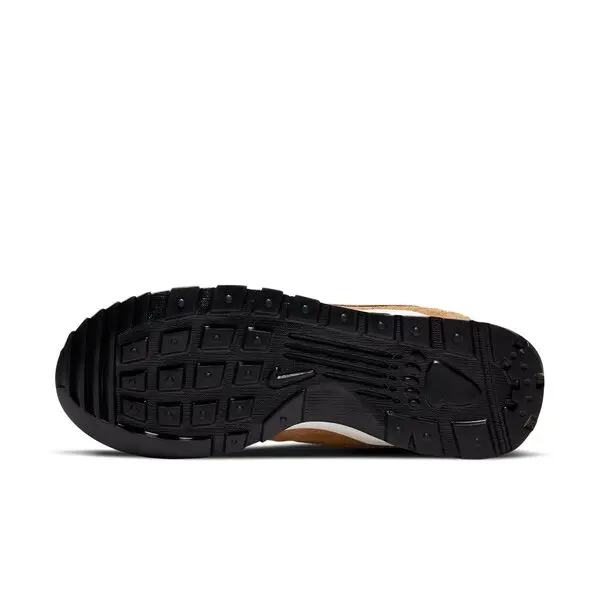 Nike Hoodland Mid-calf Boots - Brown/orange