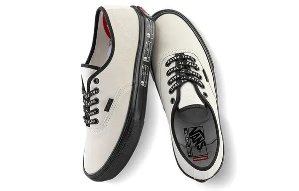 VANS Authentic Sneakers