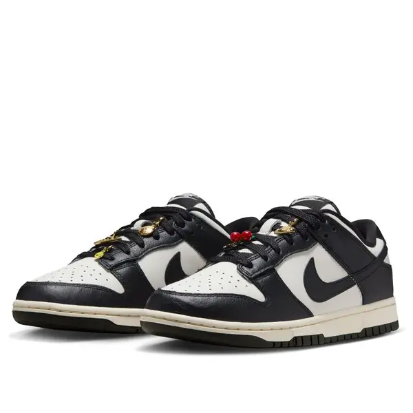 Nike Dunk Low Se "panda Cherry Charm" Sneakers