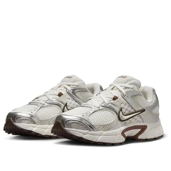 Nike V5 Rnr Athletic Sneakers - Sail/fauna Brown/phantom